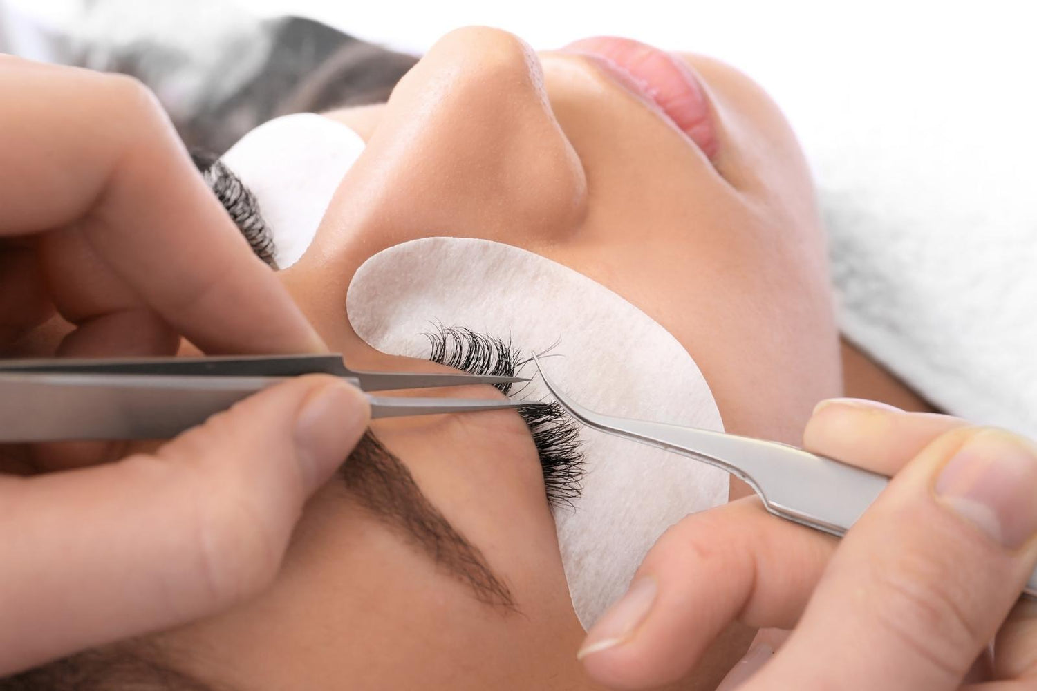 Eyelash Extensions Chilliwack | Classic, Hybrid & Volume | Silhouette ...
